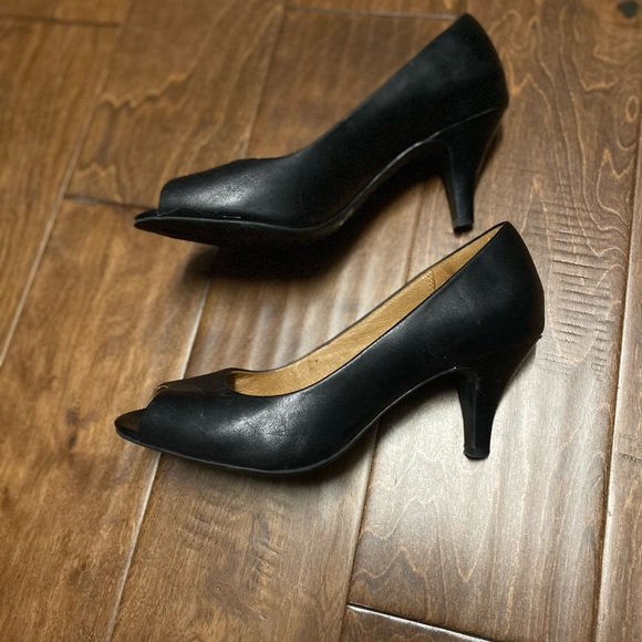 Clarks | Shoes | Clarks Open Toe Black Heels | Poshmark
